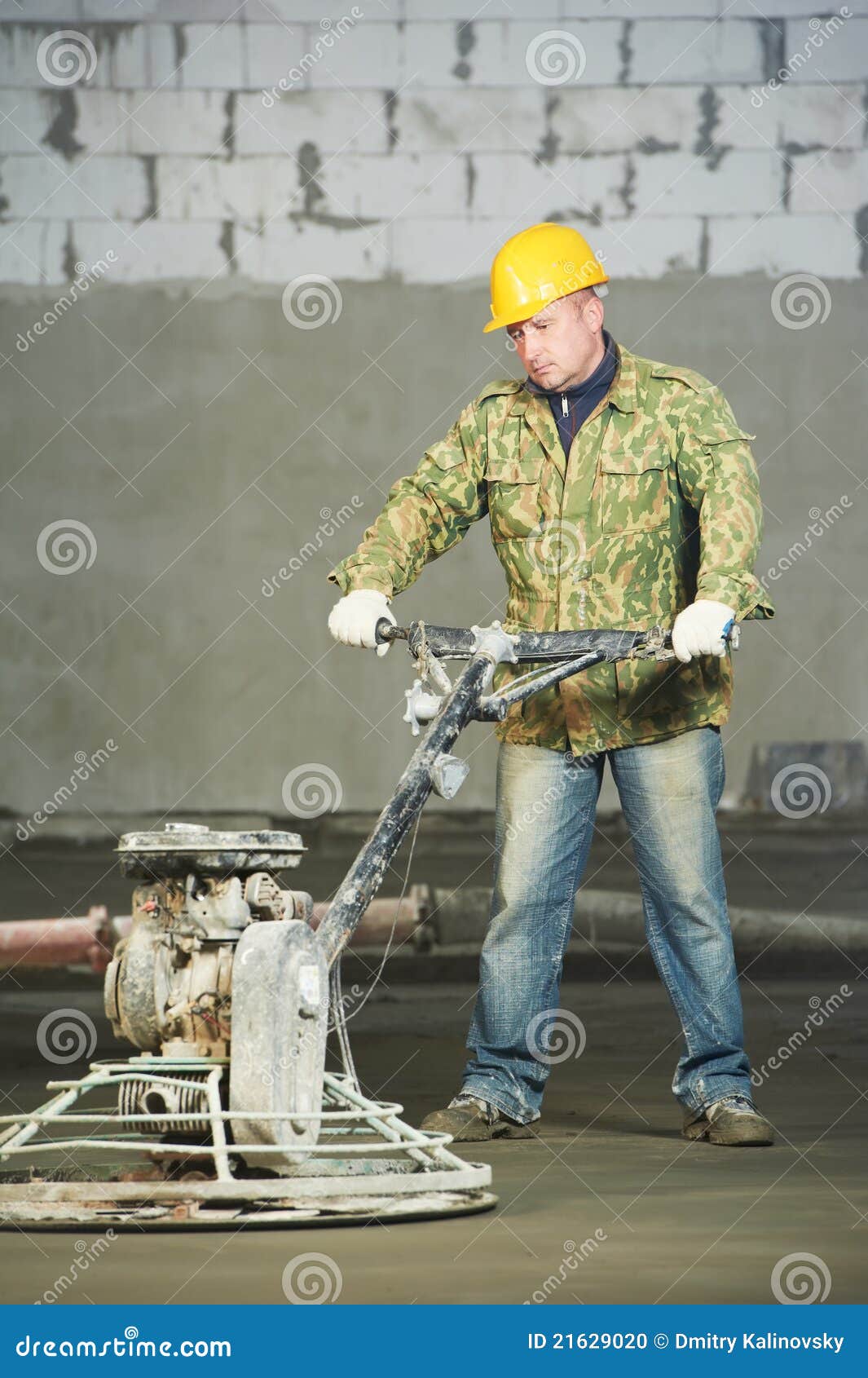 Worker Trowelling and Finishing of Concrete Stock Photo - Image of ...