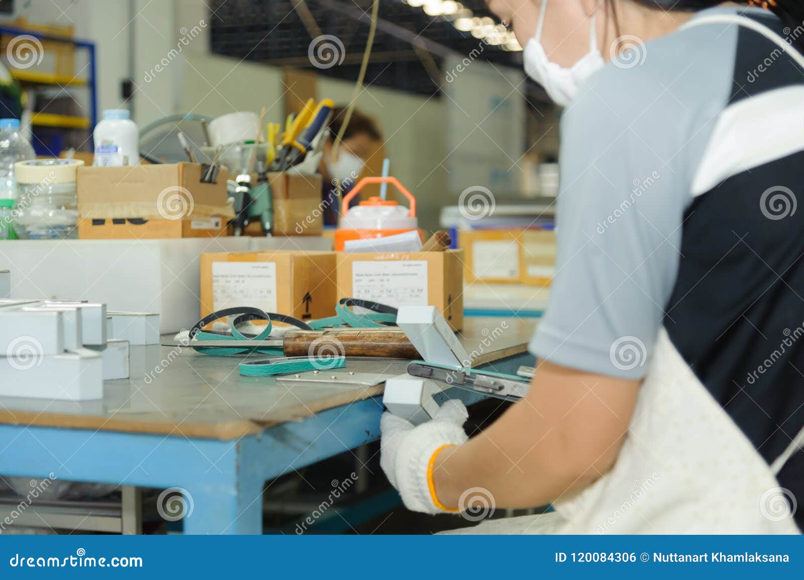 Worker Using Handy Air Belt Sander Editorial Photo - Image of ...