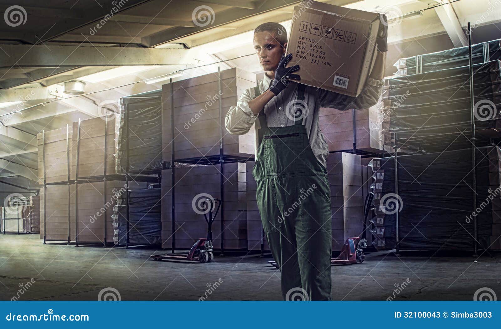 Worker at warehouse stock image. Image of cardboard, isolated - 32100043