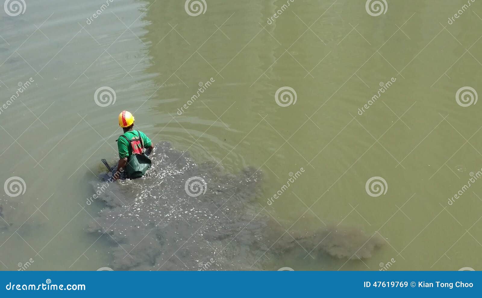 Worker in Water editorial stock image. Image of worker - 47619769