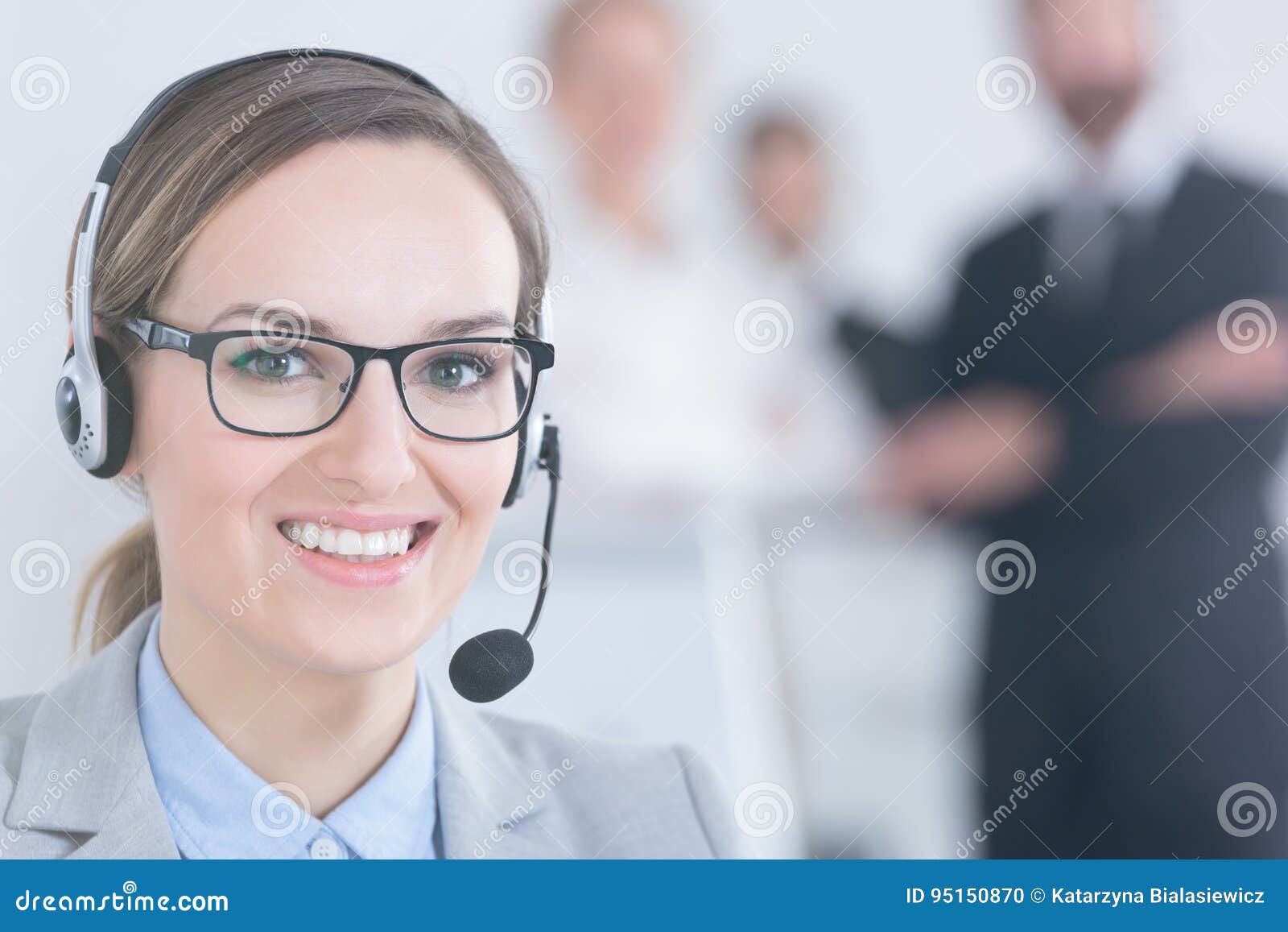 Worker wearing headset stock photo. Image of corporation - 95150870