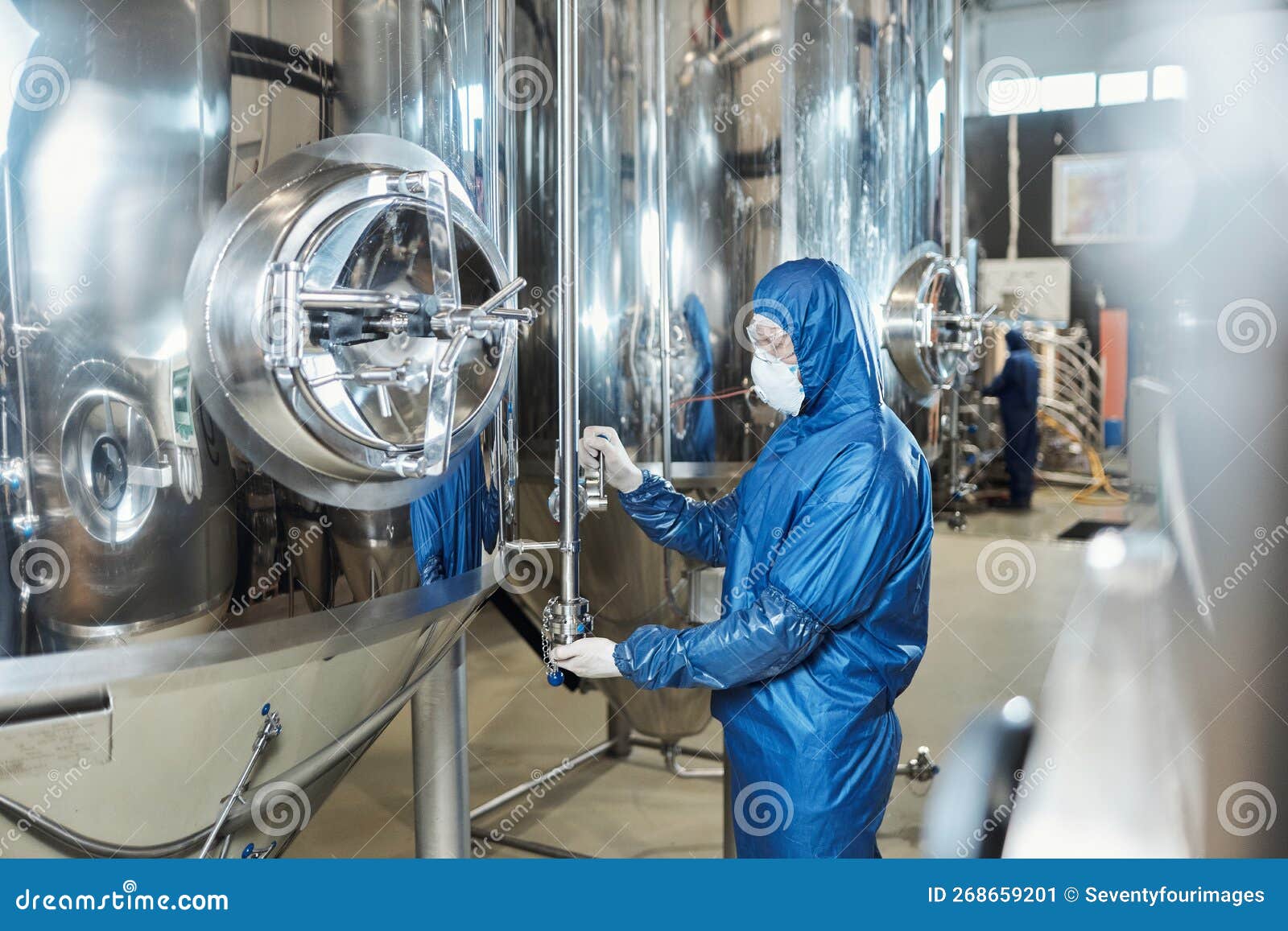 Worker Wearing Protective Gear at Chemical Plant Stock Image - Image of ...