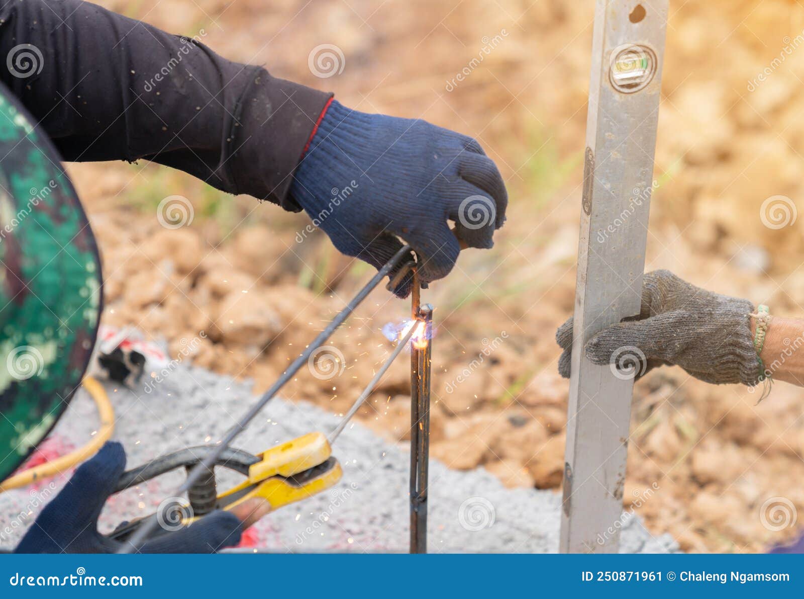 Worker Welding and Measurement Level Steel Rod Stock Image - Image of ...