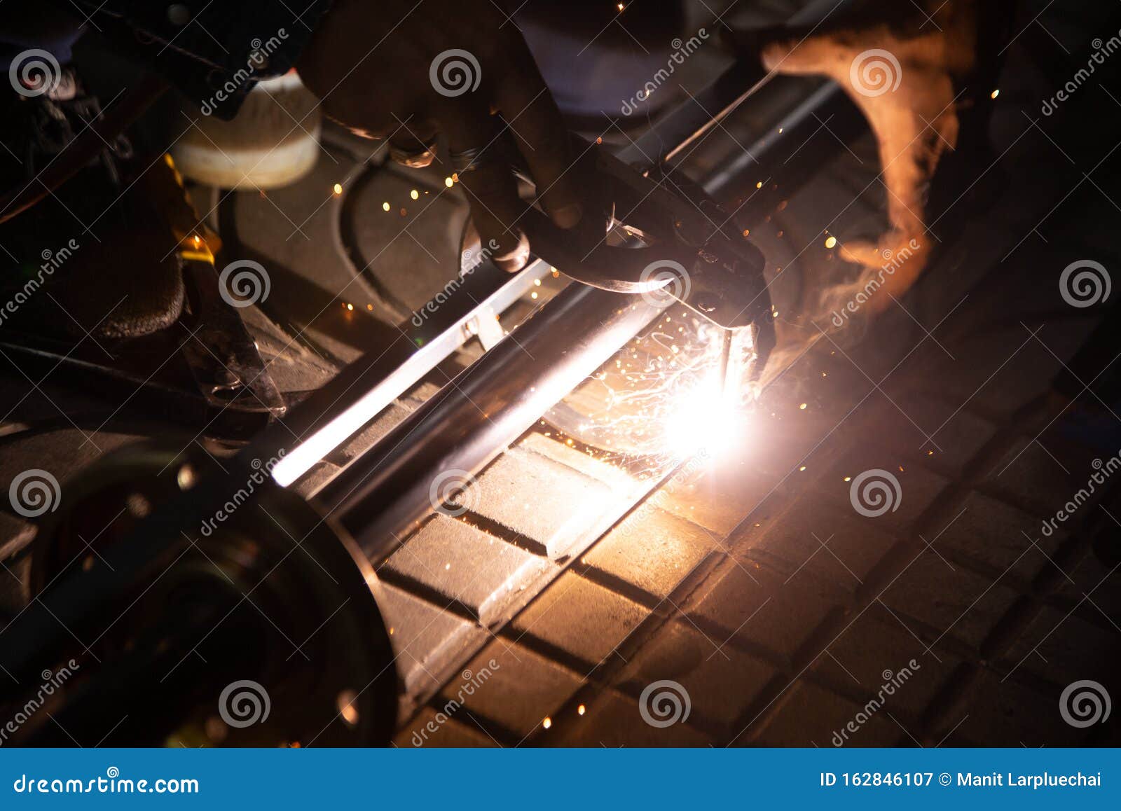 843 Gate Welding Stock Photos - Free & Royalty-Free Stock Photos from ...