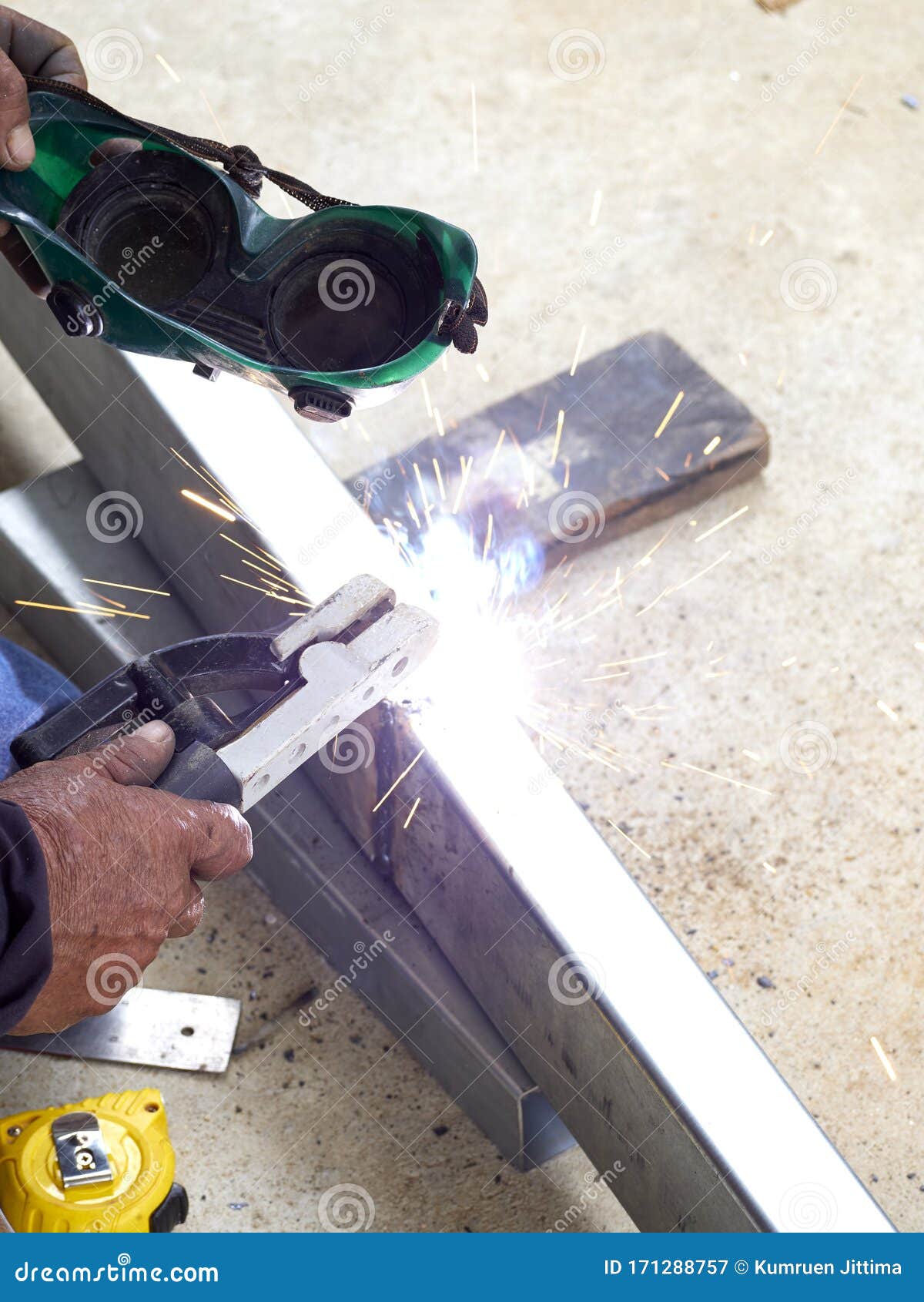 Workers Weld the Iron Together Stock Image - Image of mask, engineering ...