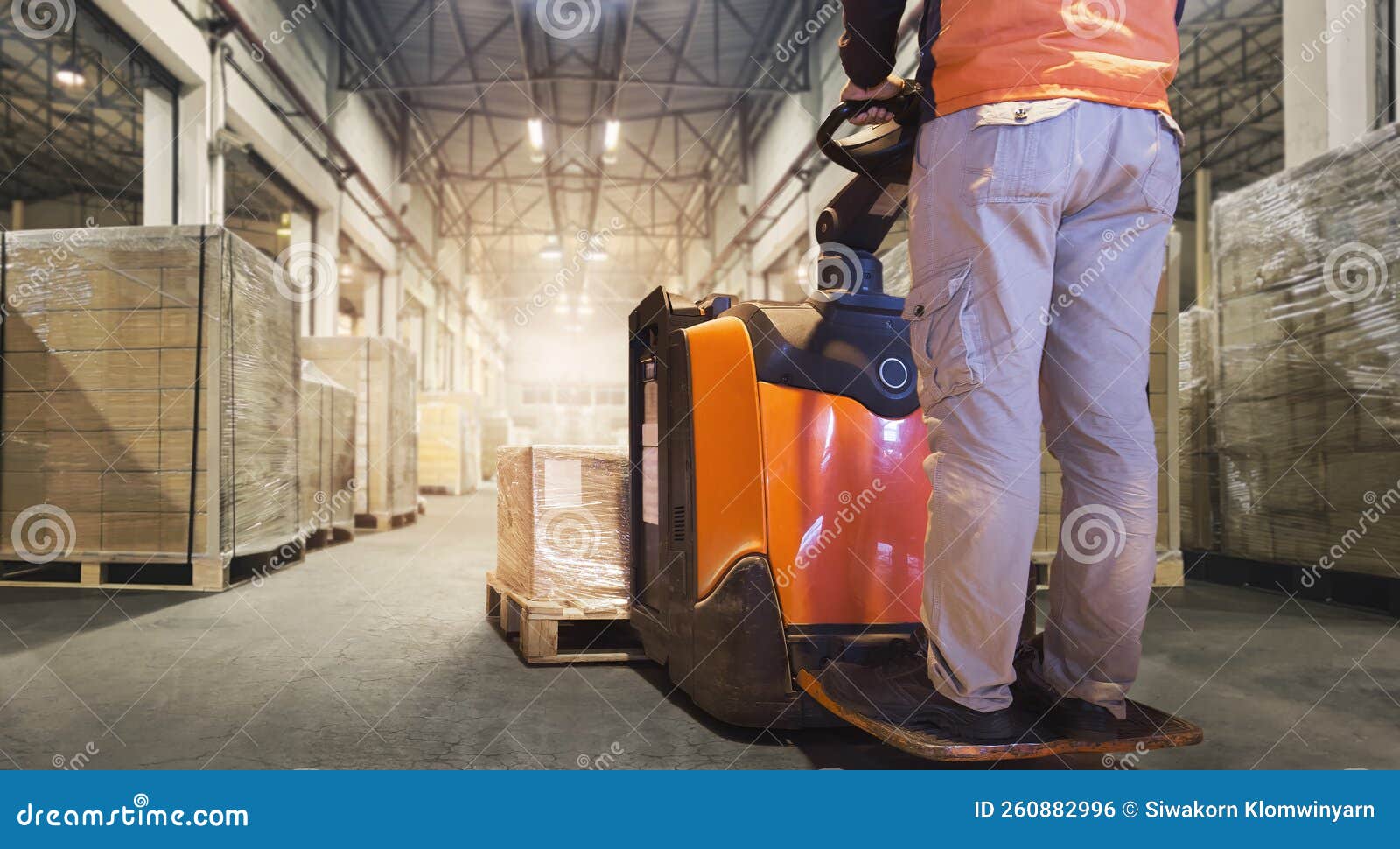 Workers Driving Electirc Forklift Pallet Jack Unloading Cargo Boxes ...