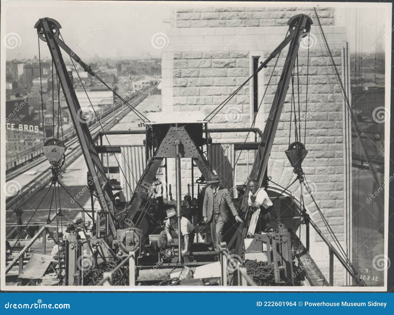 Workers On Harbour Bridge Creeper Crane, 1932 Picture. Image: 222601964