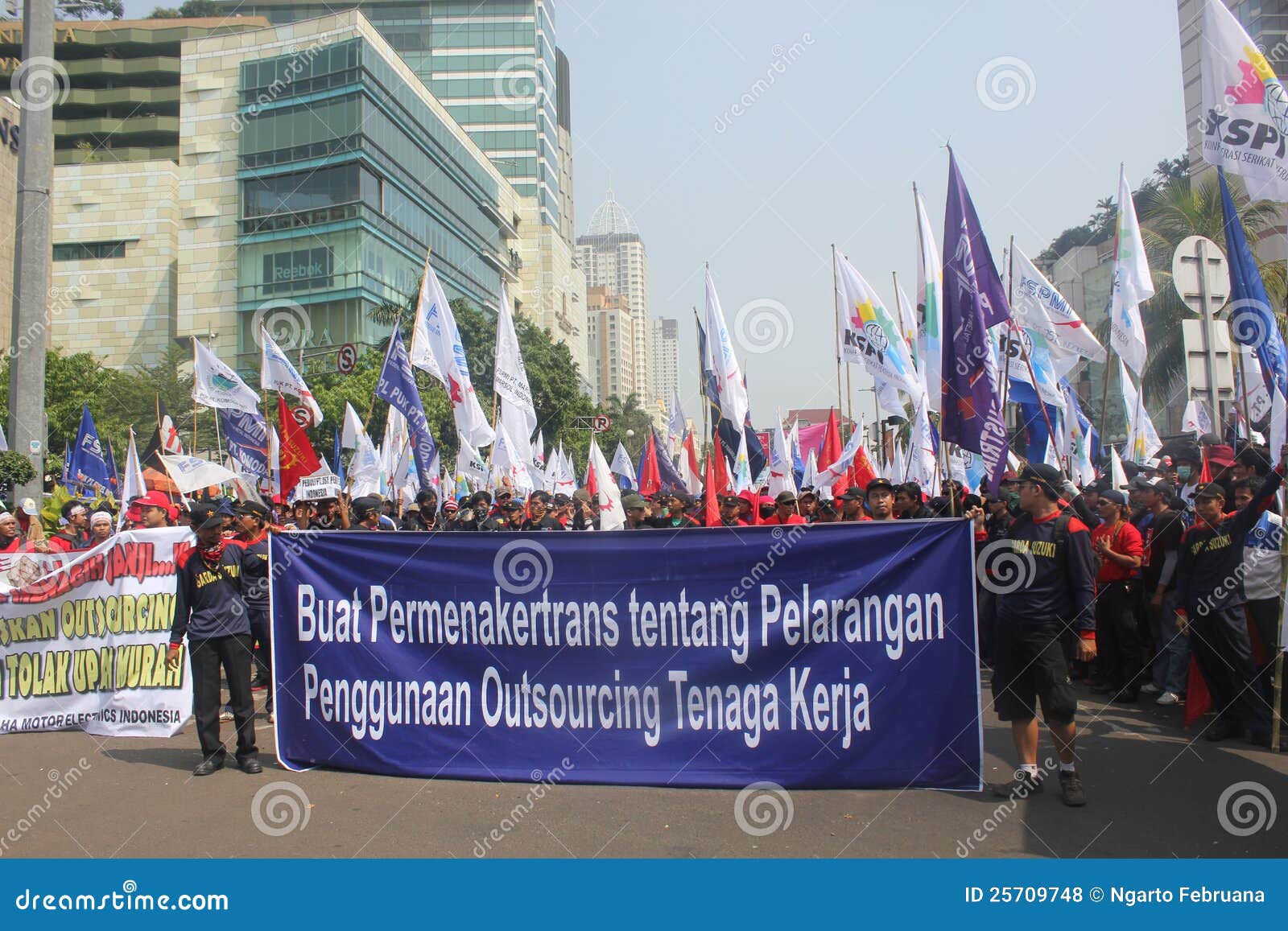 Workers Held Demonstration in Jakarta Editorial Stock Photo - Image of ...