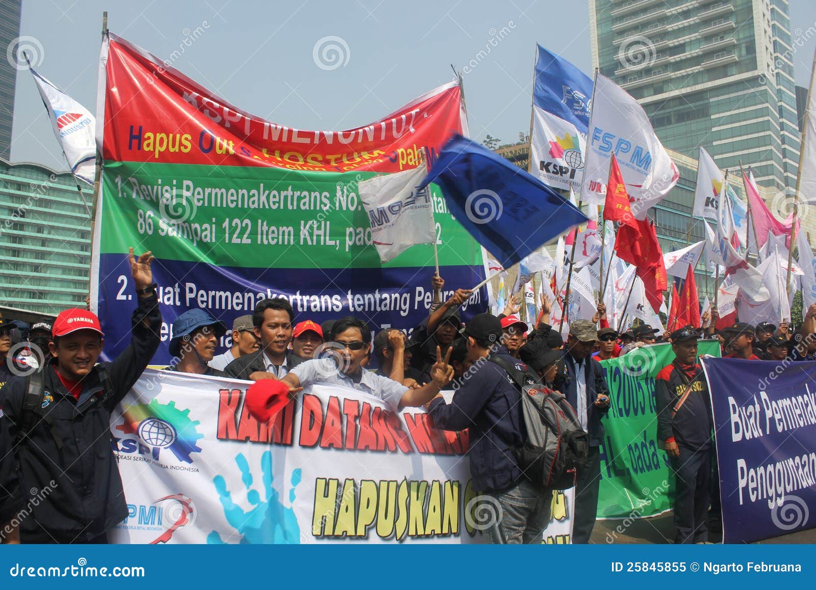 Workers Held Demonstration in Jakarta Editorial Image - Image of ...