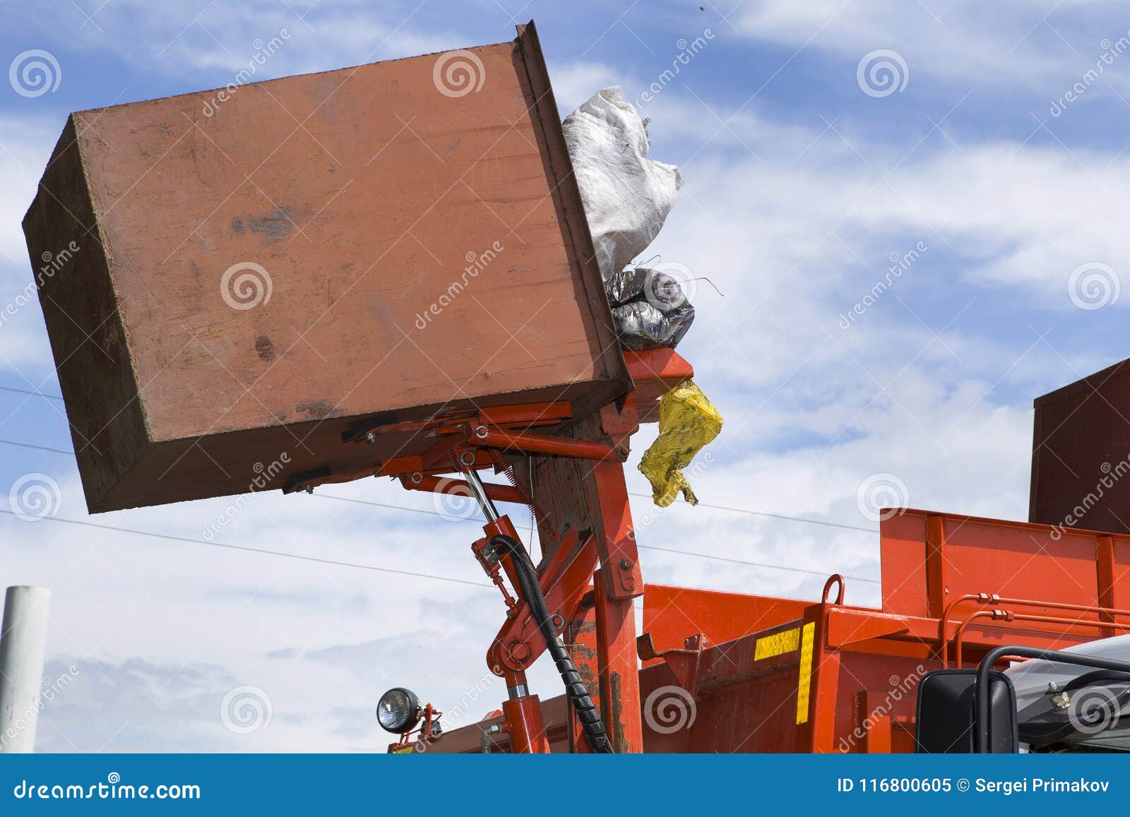 Loading Garbage from the Tank Stock Image - Image of removal, decay ...