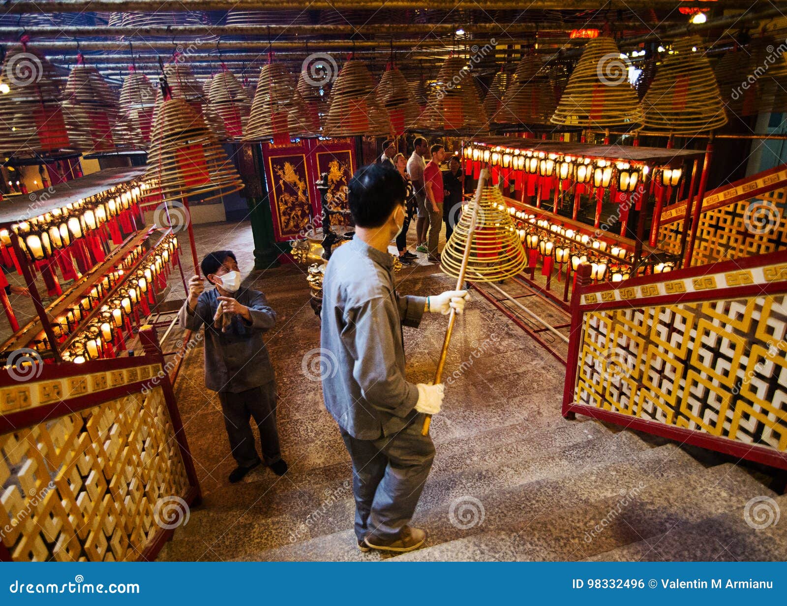 Workers in Man Mo Temple editorial photo. Image of civil - 98332496