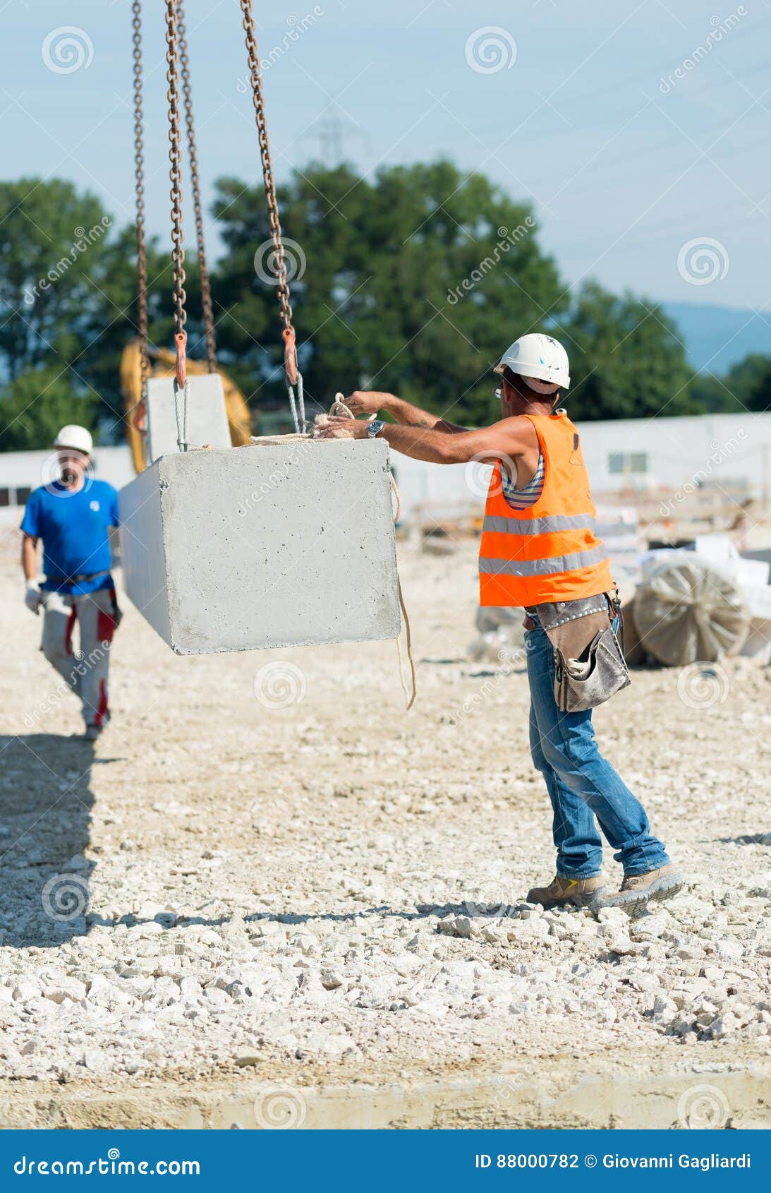 Workers Operating in Contruction Building Site Editorial Photography ...