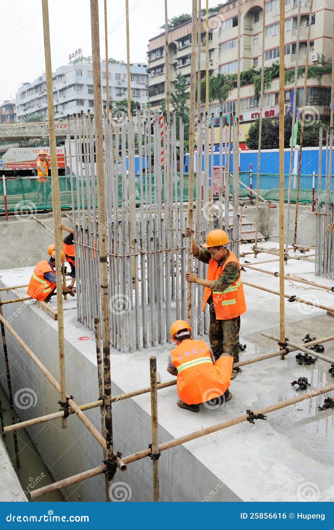 Workers on the Reinforced Concrete Pile Caps Editorial Photo - Image of ...