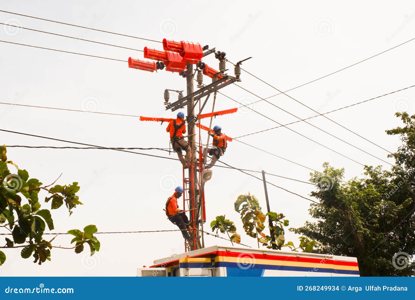 Workers Repairing an Electric Tower Editorial Stock Image - Image of ...