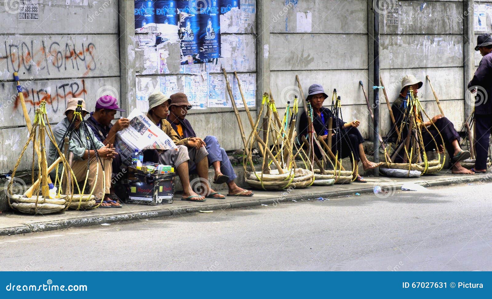 Workers resting, Indonesia editorial photo. Image of asian - 67027631