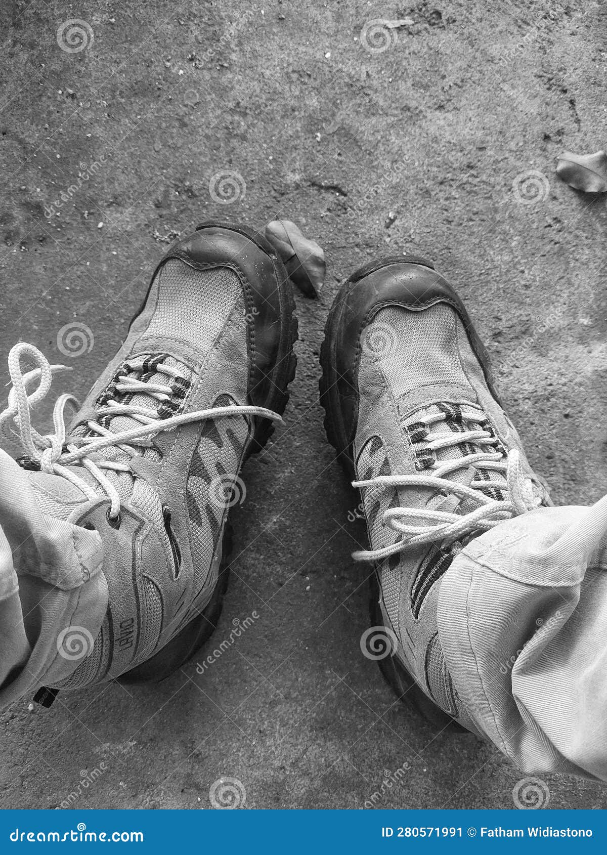 Workers editorial photo. Image of shoes, black, workers - 280571991