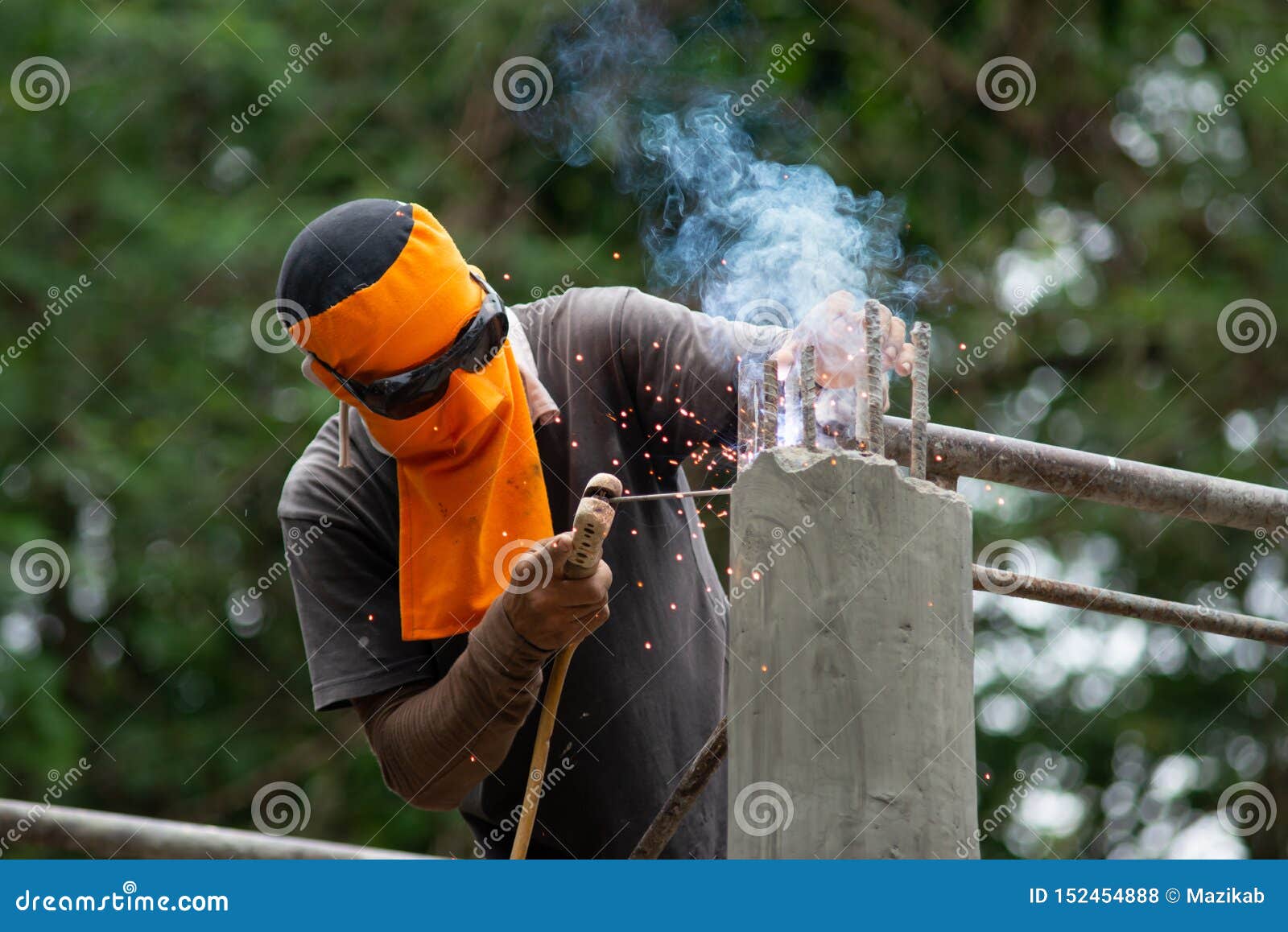Workers are Welding Steel Roof Structure Stock Photo - Image of laborer ...