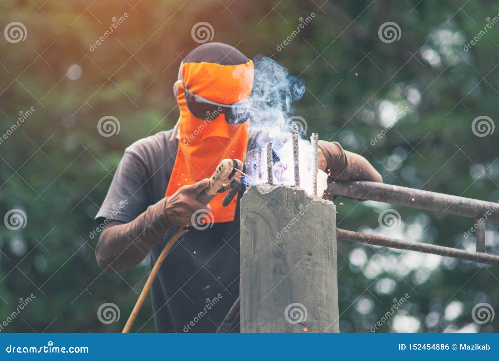 Workers are Welding Steel Roof Structure. Under Sunlight Stock Photo ...