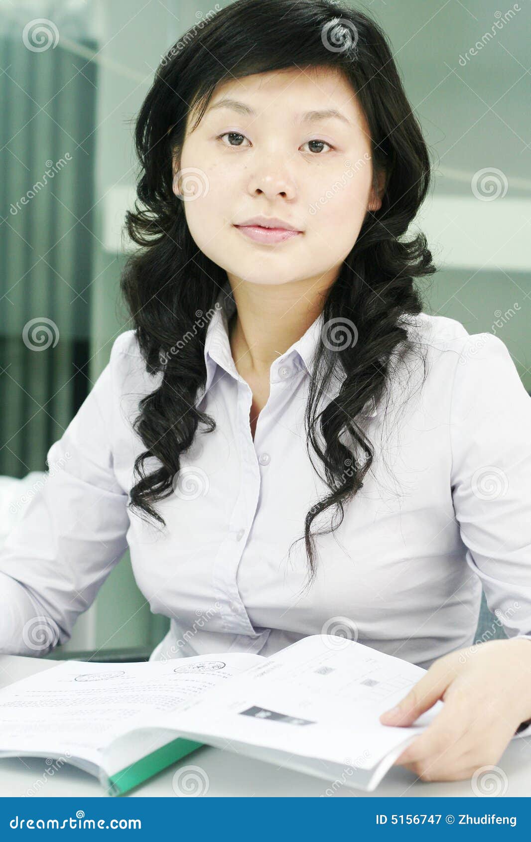 Working asian women stock image. Image of beautiful, file - 5156747