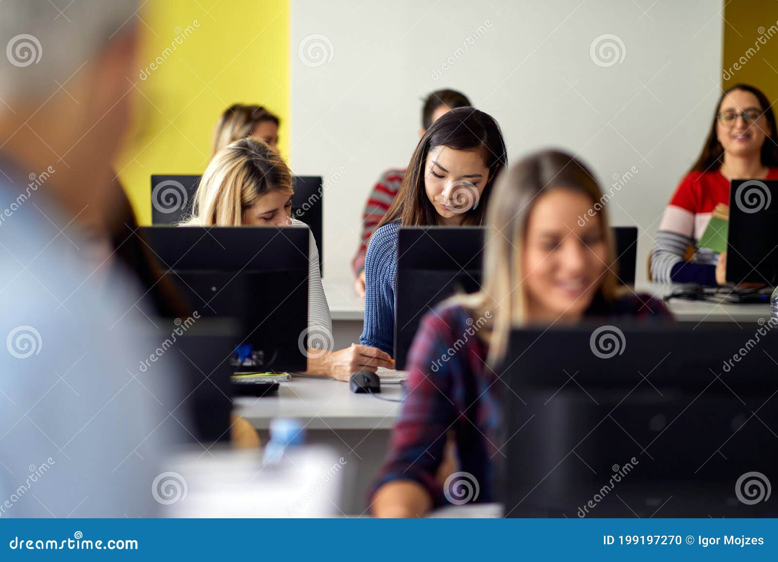 Working Atmosphere at the Informatics Lecture. Smart Young People Study ...