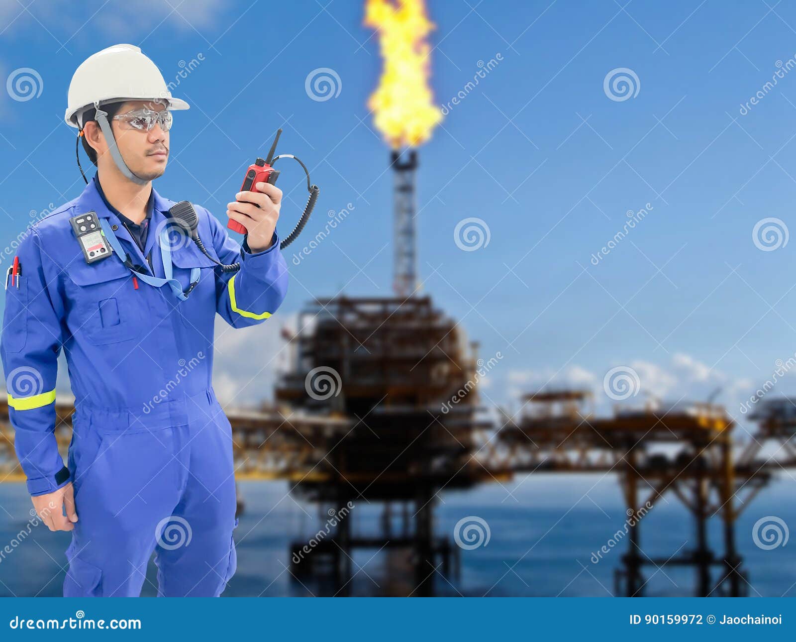 Working Engineer at Offshore Oil and Gas Refinery Stock Photo - Image ...