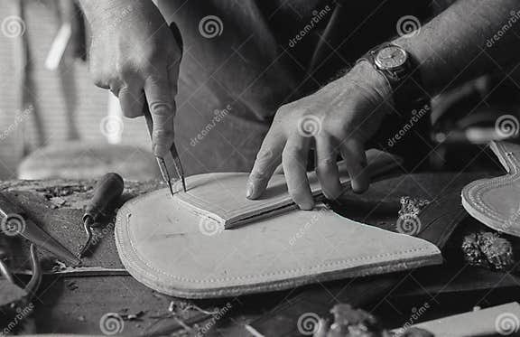 Working Hands Shaping Leather Stock Photo - Image of hands, saddle ...