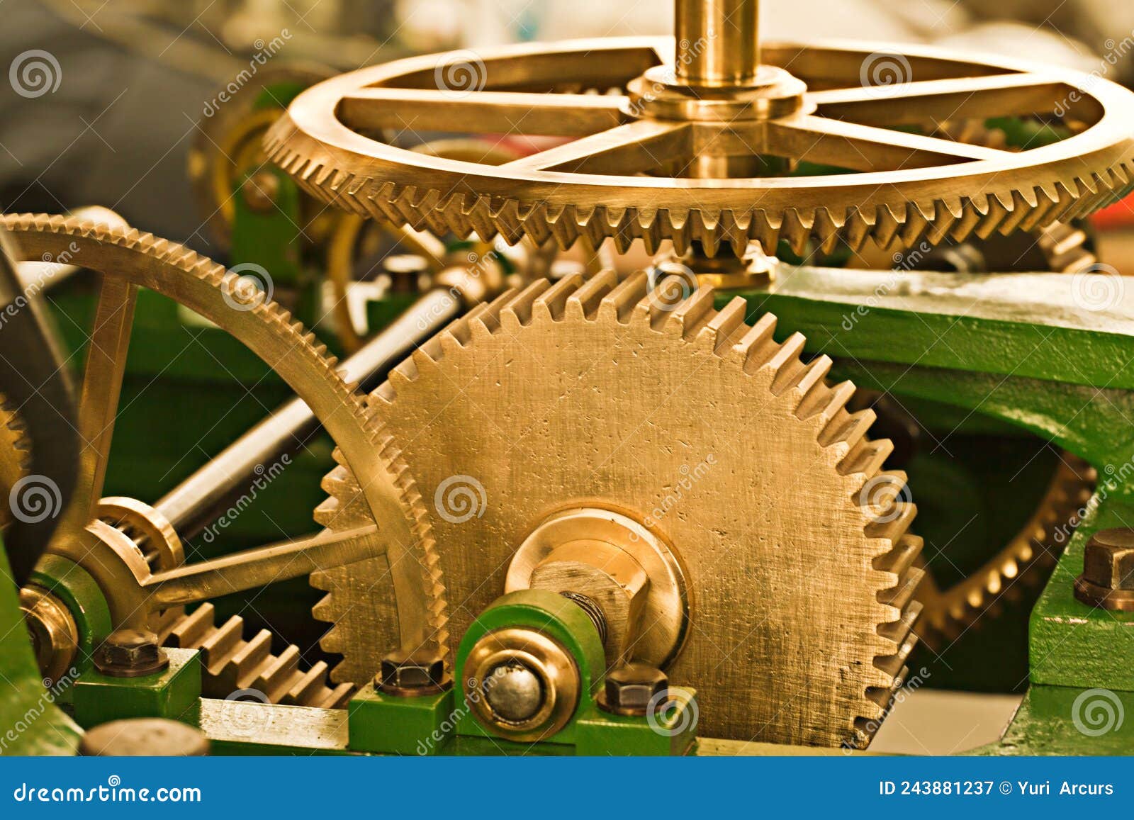 Working Like a Well-oiled Machine. Clockwork Machinery that Looks Well ...
