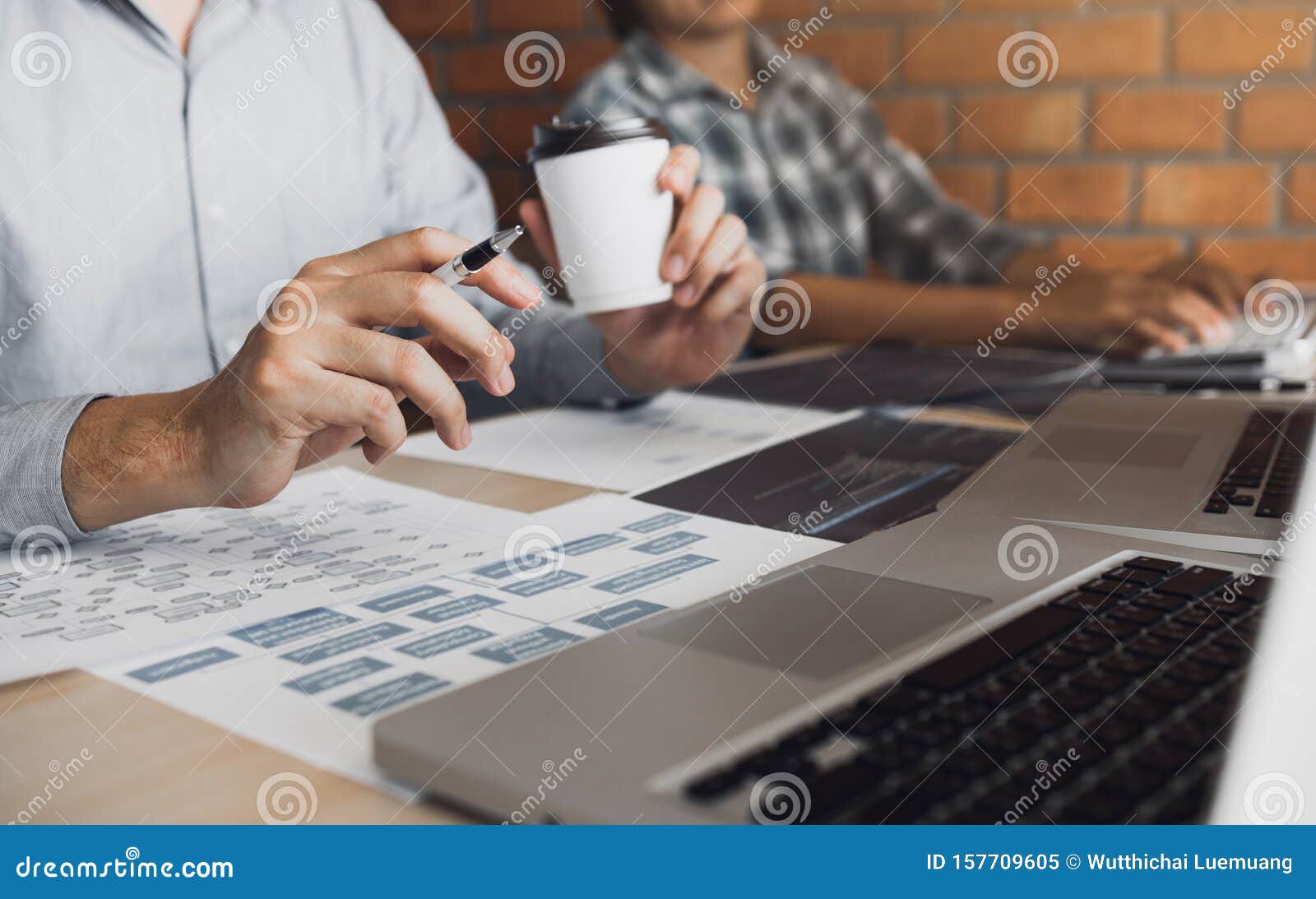 Working in the Morning with Businessmen are Dipping Coffee that Works ...