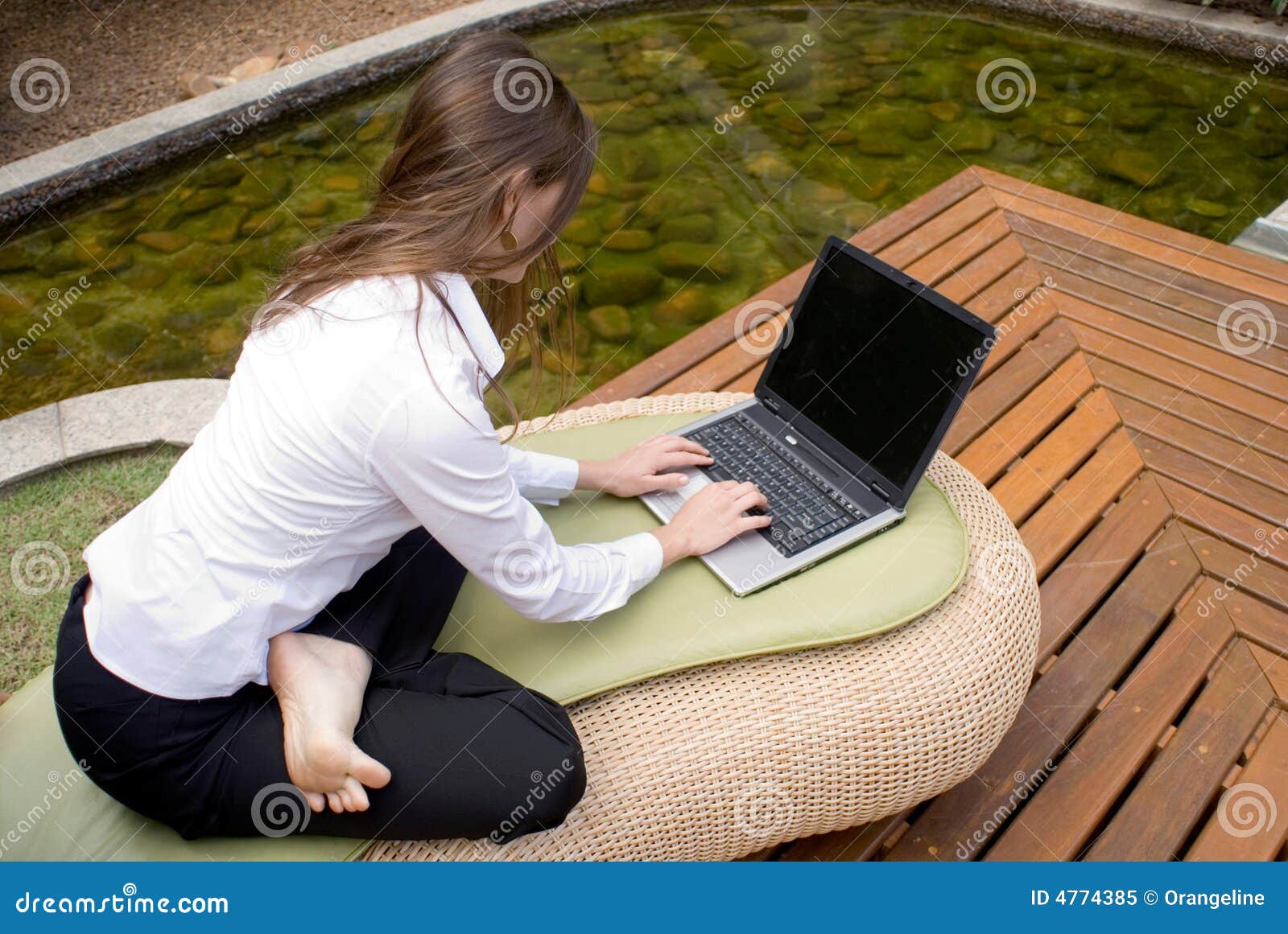 Working Outdoors stock image. Image of caucasian, technology - 4774385