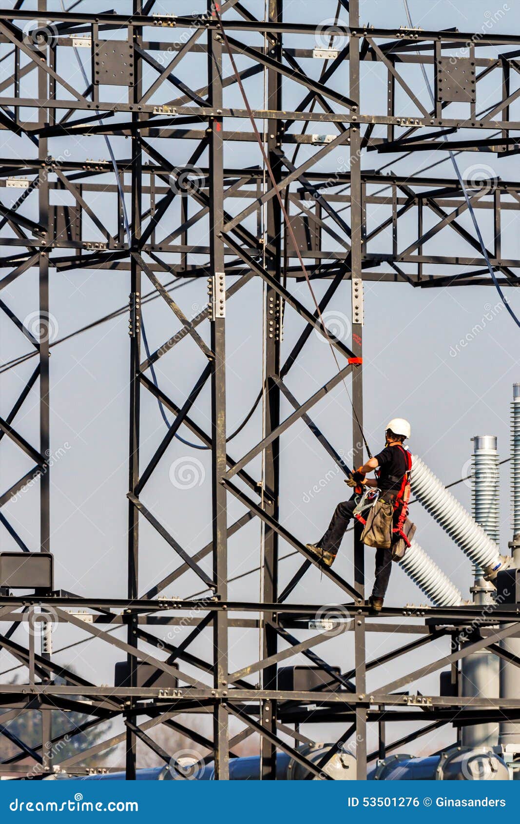 Overhead Solar Shade Structures On Parking Lot Editorial Image ...