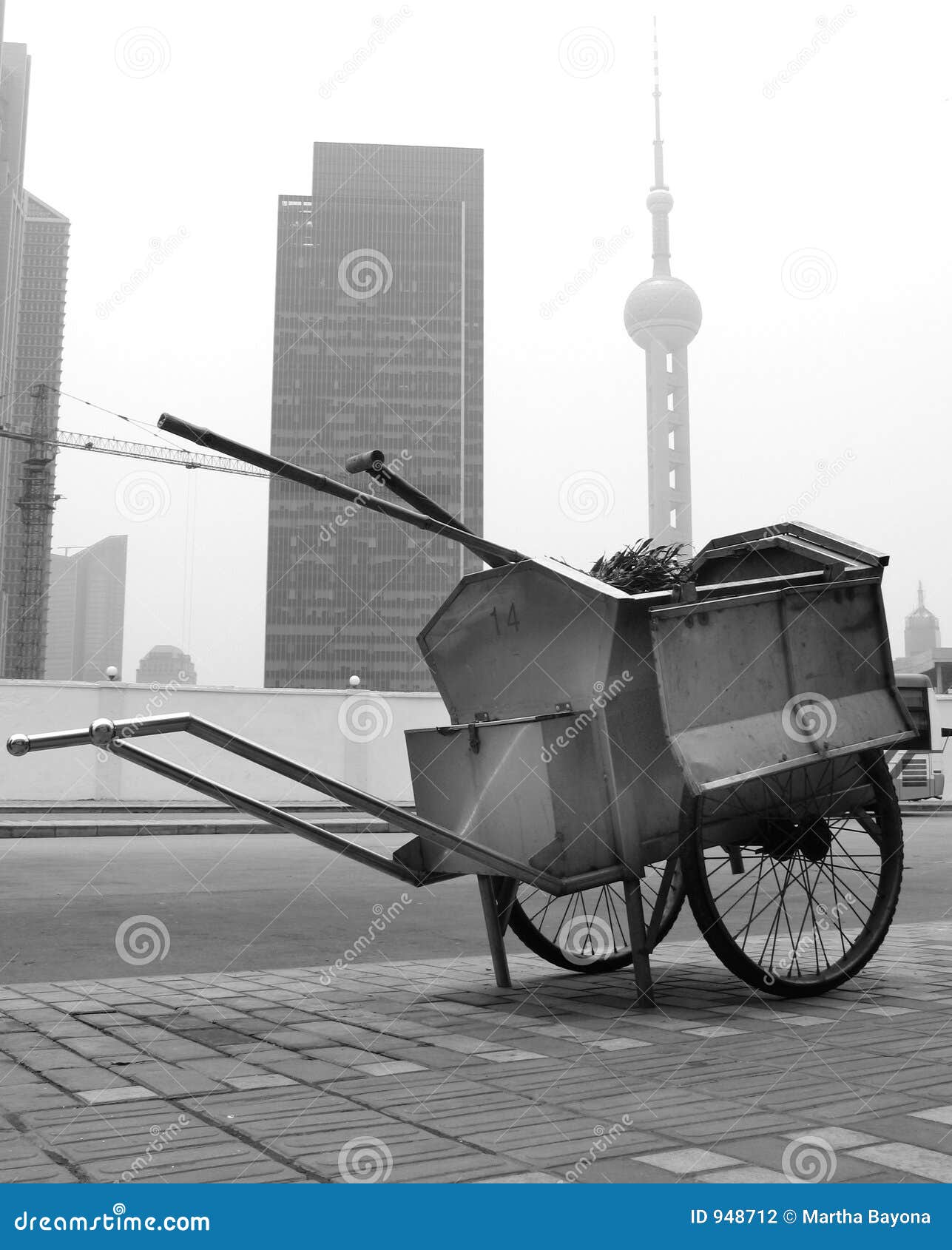 Working for Shanghai stock photo. Image of haul, asia, swing - 948712