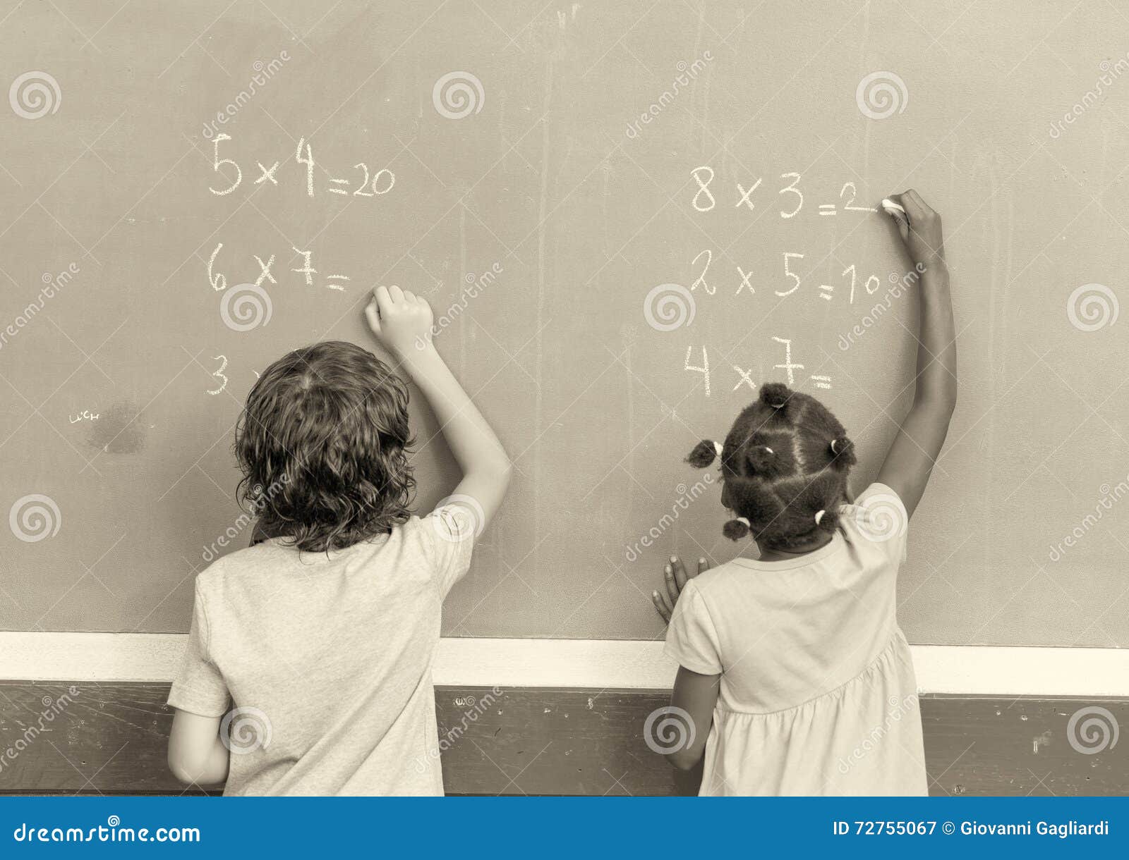 Working Together at Elementary School. Integration and Multi Ethnic ...