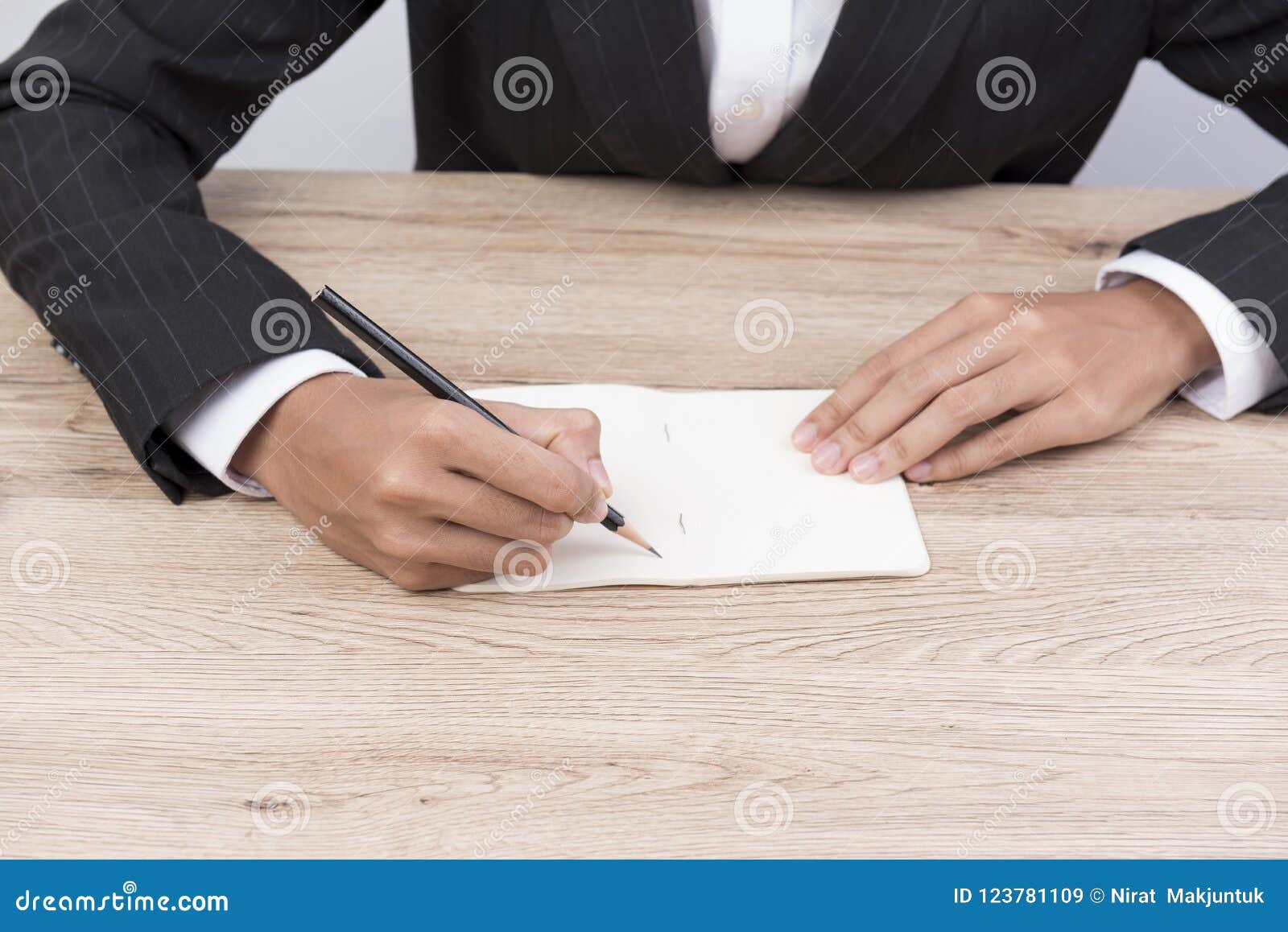 Working Women are Signing a Document Stock Image - Image of contract ...