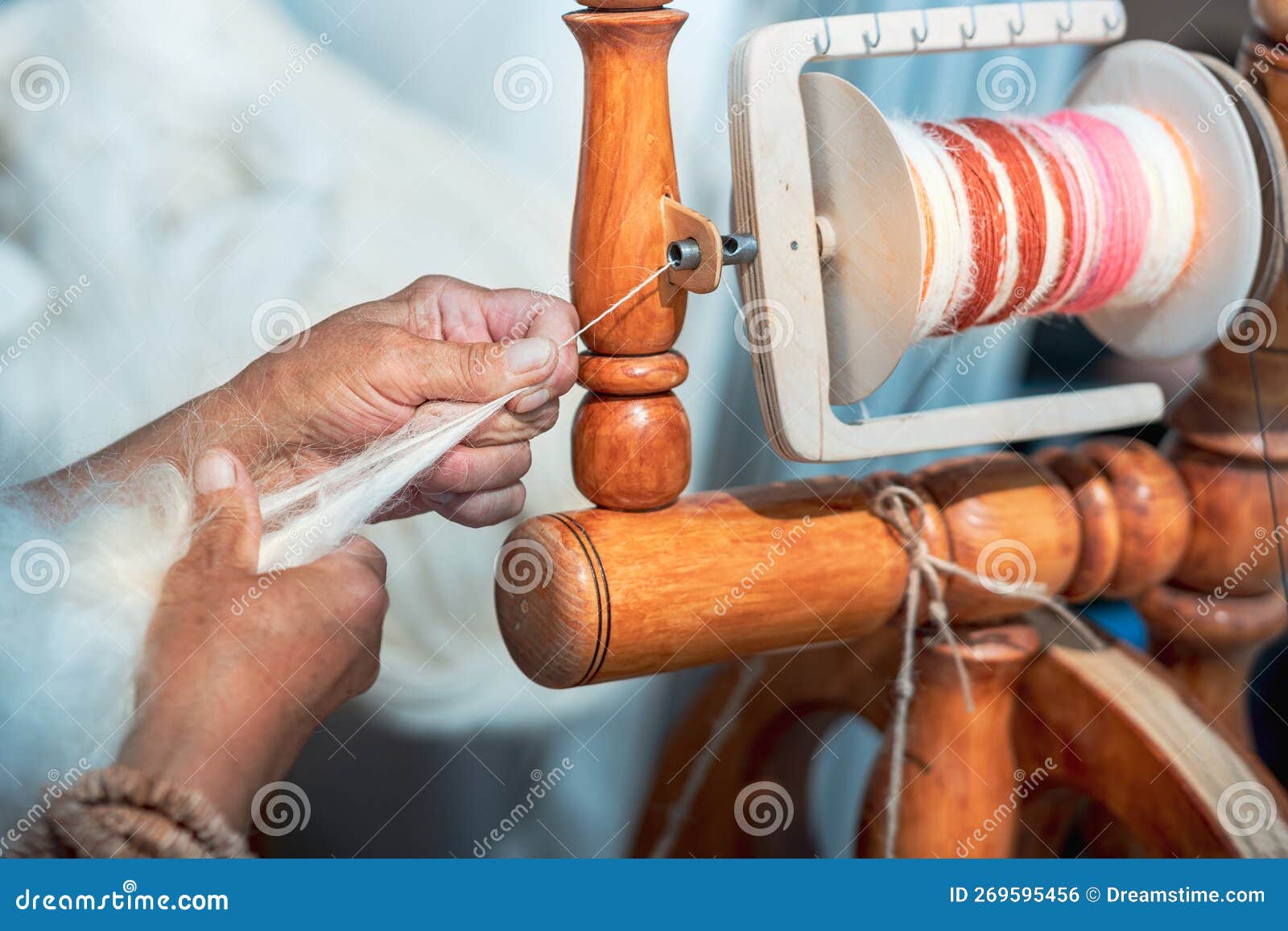 Working with Yarn on an Old Loom, Creating a Woolen Thread by Hand ...