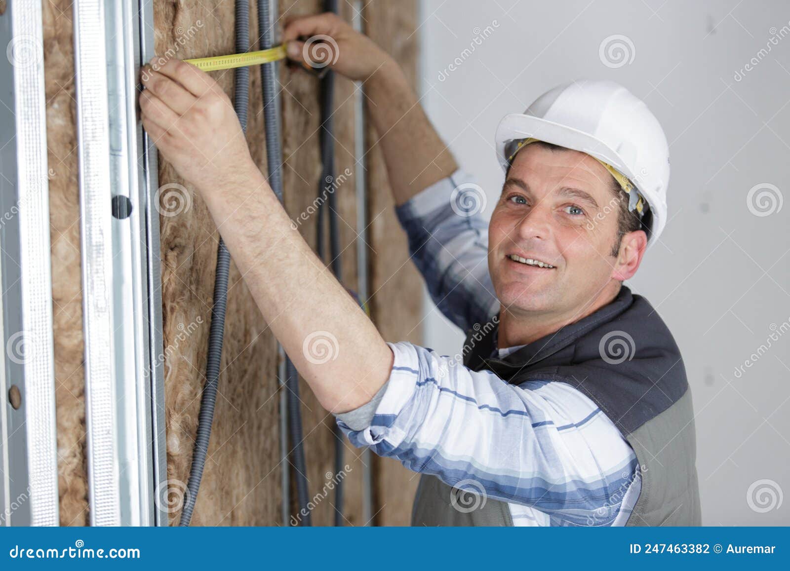 Workman Measuring Stock Photo | CartoonDealer.com #2095470