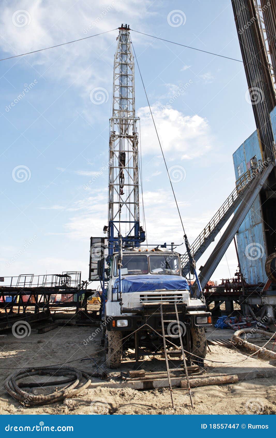 Workover rig stock image. Image of opec, russia, power - 18557447