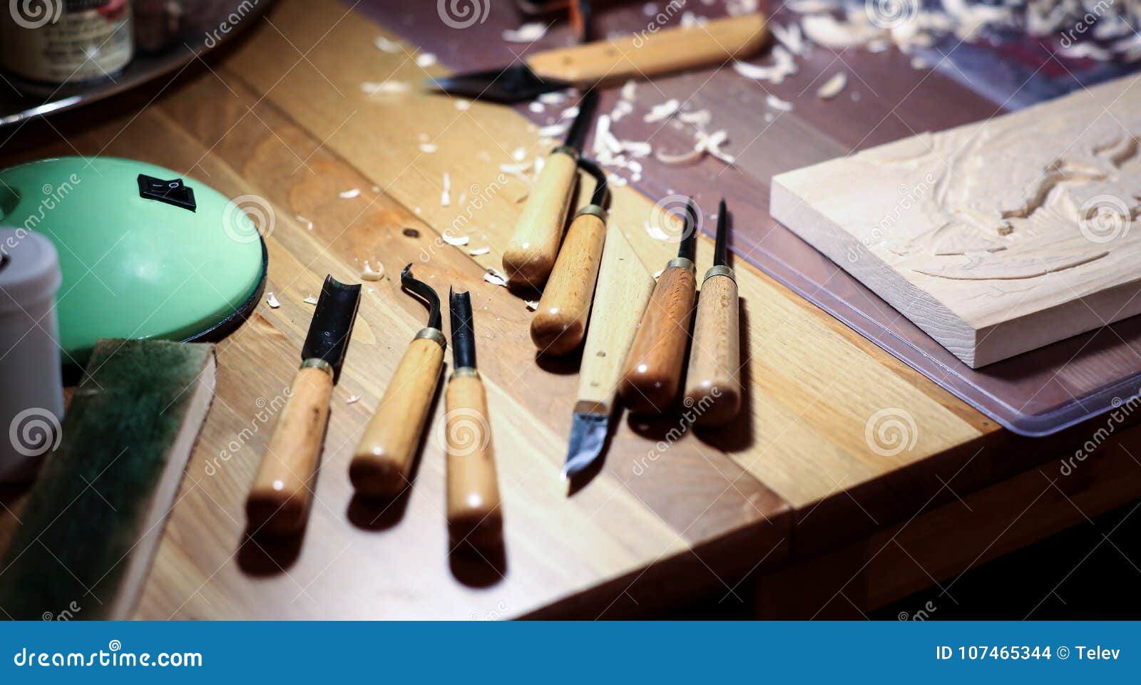 Workplace Woodcarver and Tools Stock Photo - Image of hand, wood: 107465344