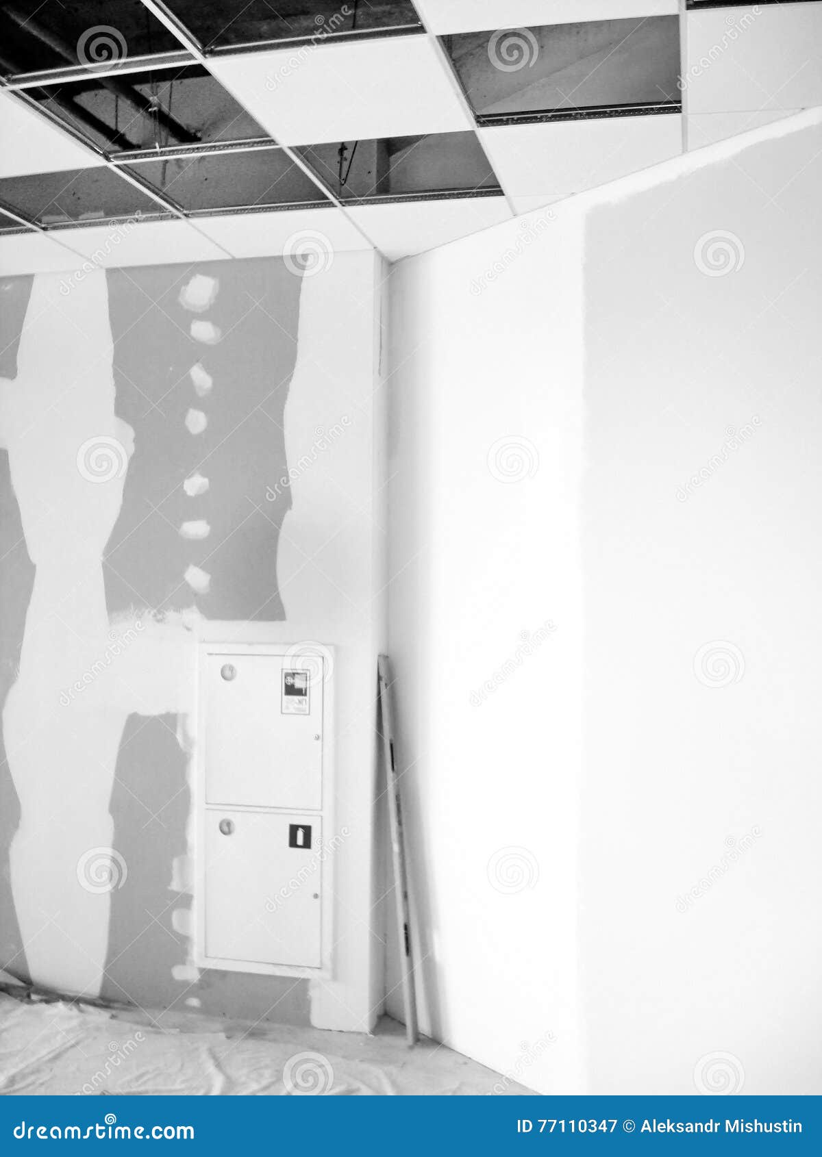 Works Building Finishing Ceiling Stock Image - Image of concrete, gray ...