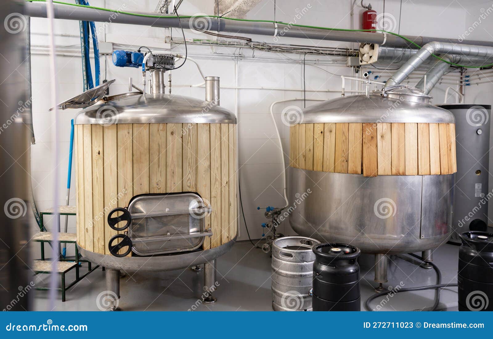 Large Beer Tanks in Brew House Stock Image - Image of steel, container ...