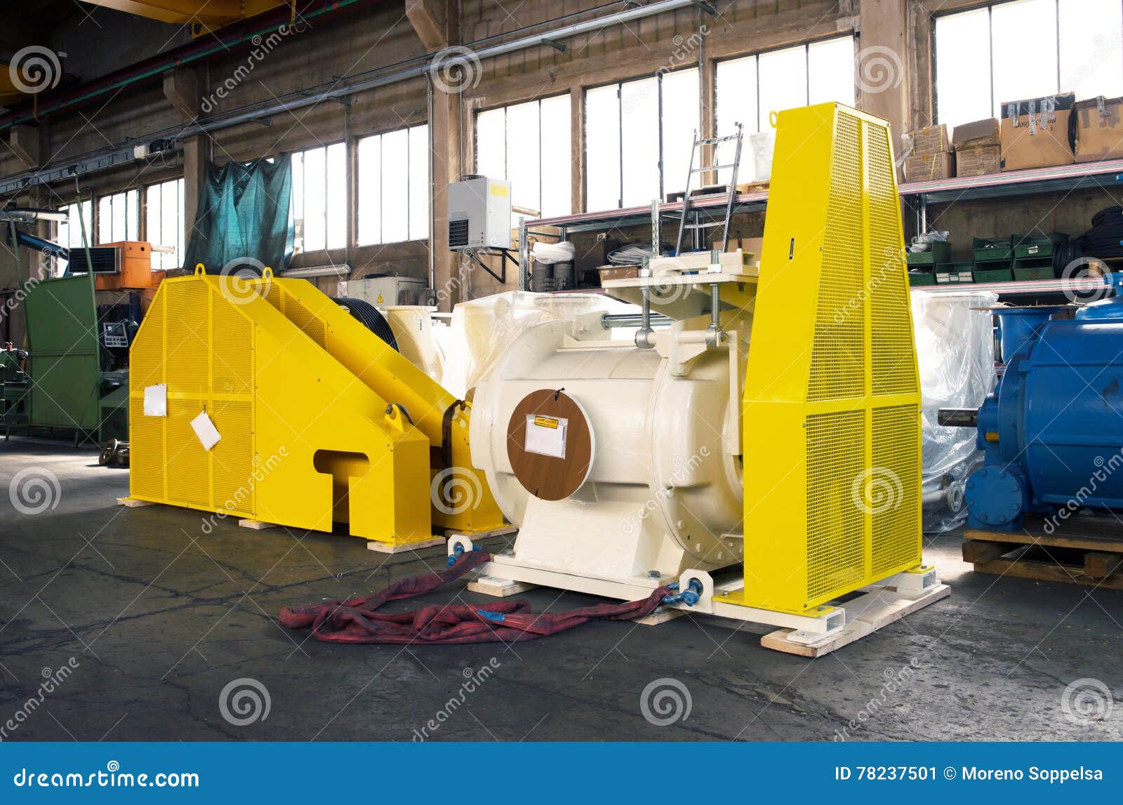 Workshop: Construction of Vacuum Pumps Stock Image - Image of ...