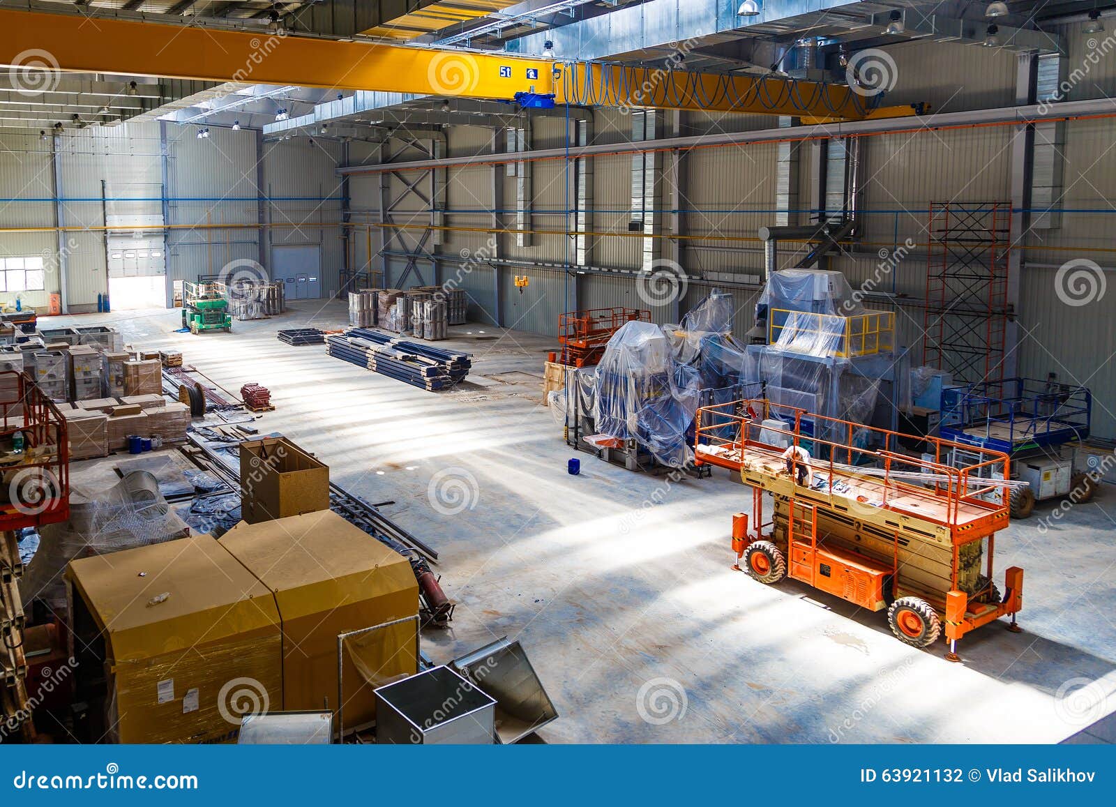 Workshop of Plant with Elevator Daylight Editorial Photography - Image ...