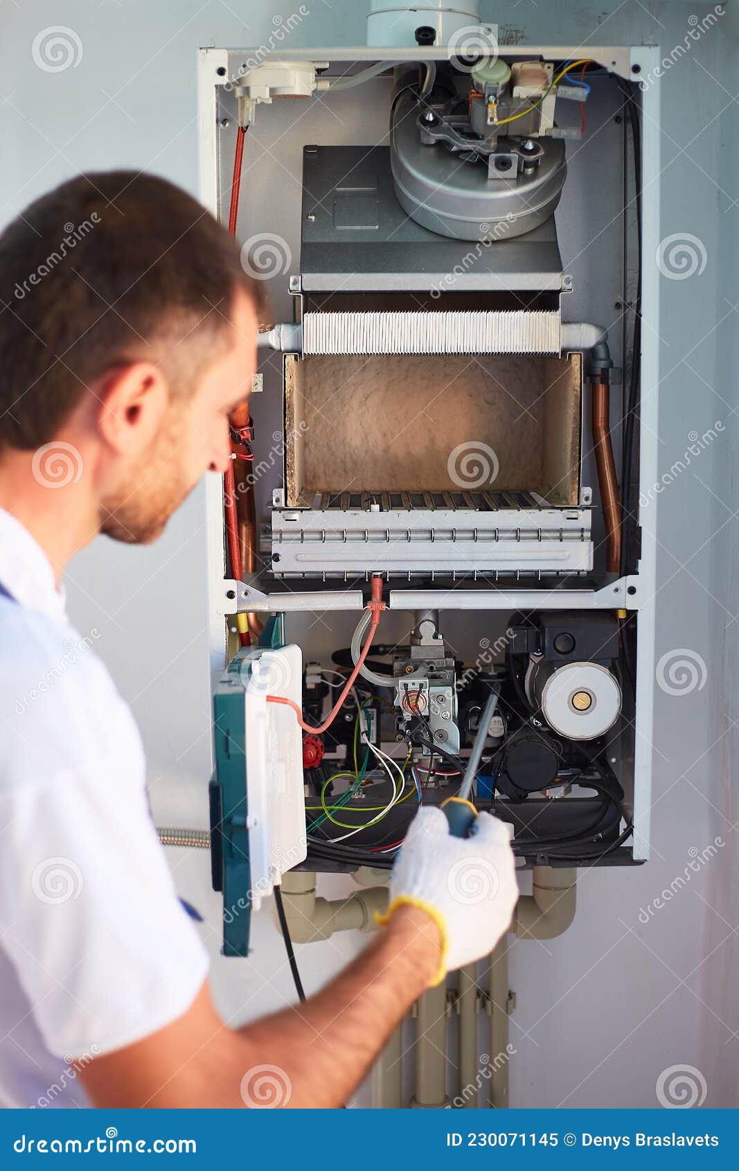 Workshop for Setting Up Gas Automation and Heating Equipment Stock ...