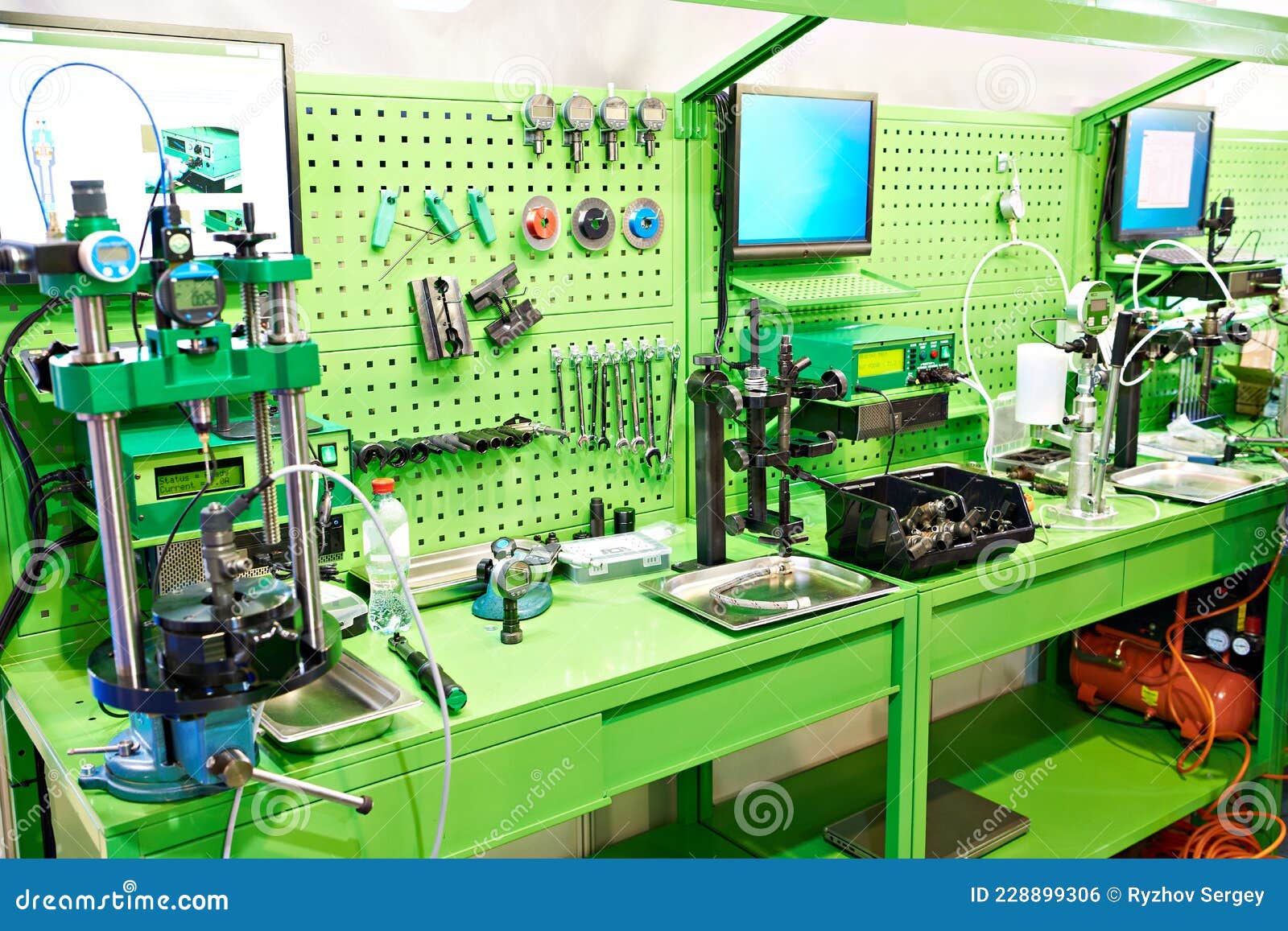 Workstation for Diesel Engine Diagnostics Stock Photo - Image of ...