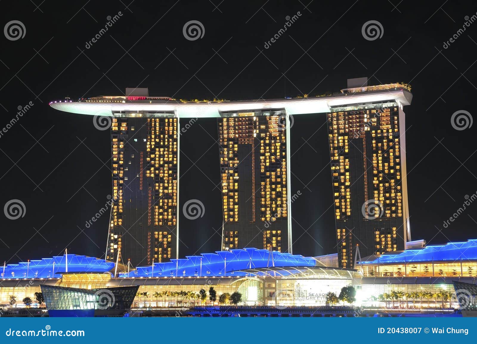 World class resort hotels editorial photography. Image of accommodation ...