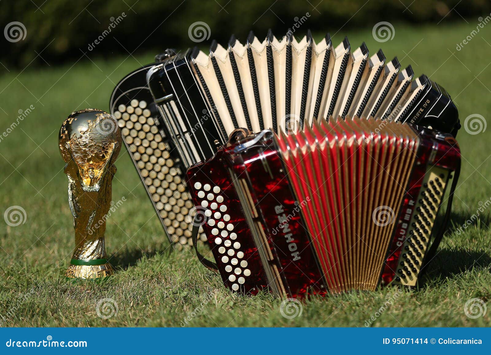 World cup trophy and bayan editorial stock image. Image of natural ...