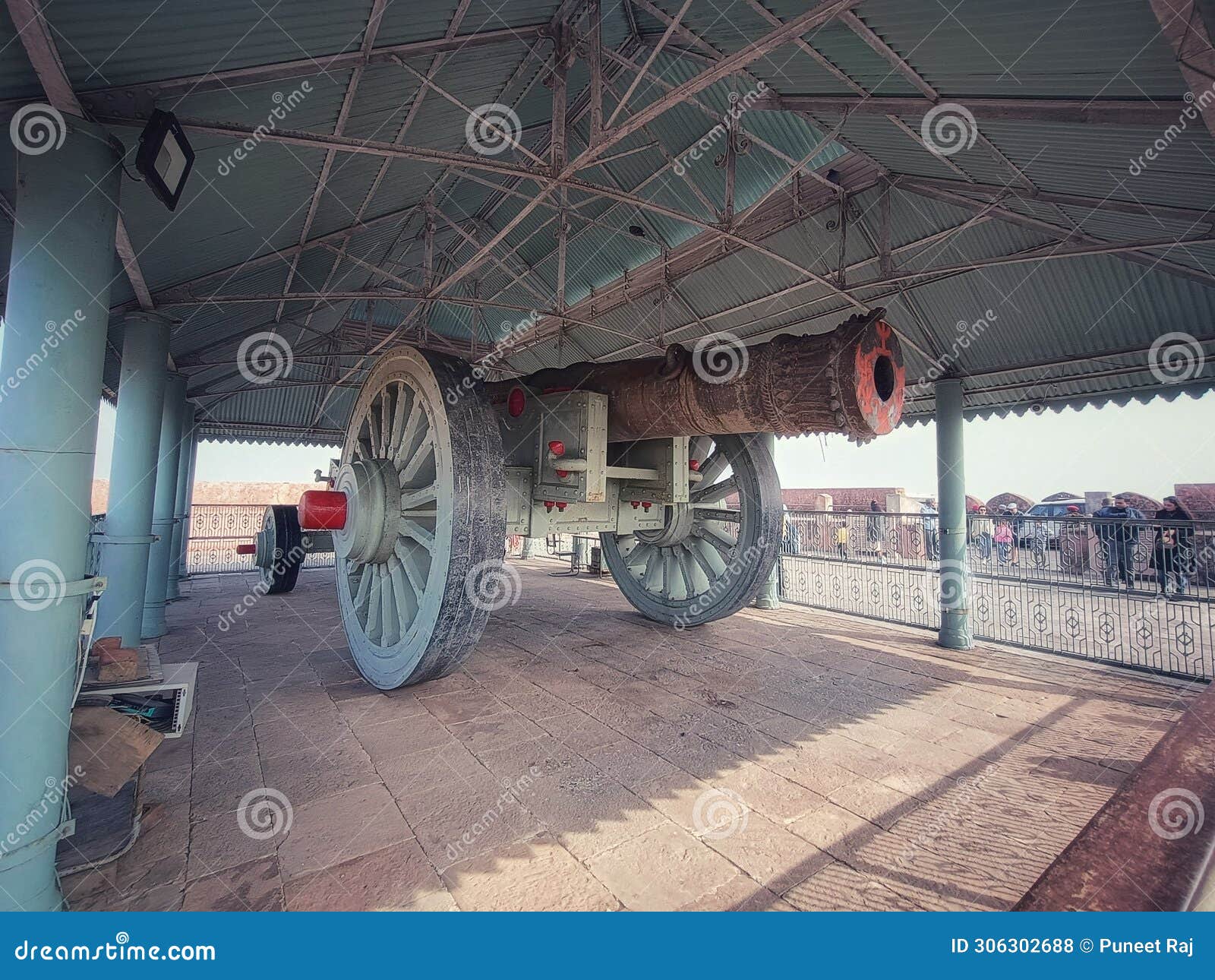World S Largest Cannonn: Jaivana Cannon Stock Photo - Image of power ... World S Largest Cannonn: Jaivana Cannon Stock Photo - Image of power ...