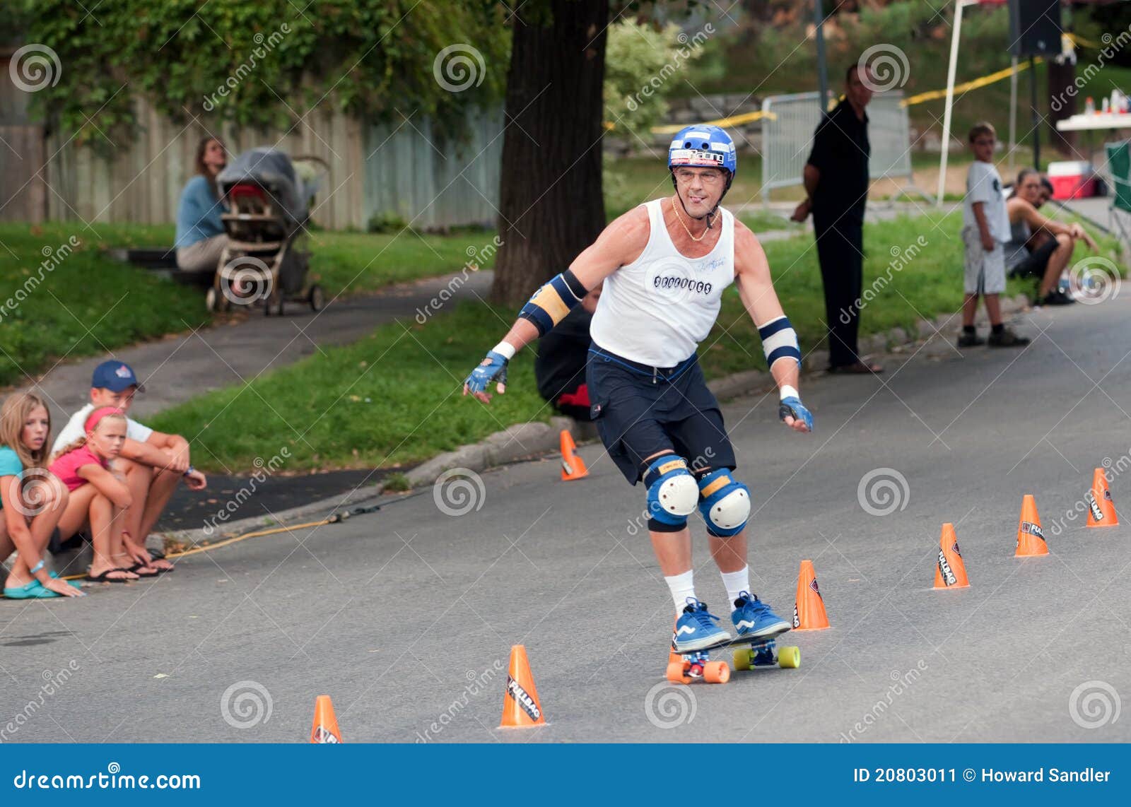 World Slalom Skateboarding editorial photo. Image of hill - 20803011