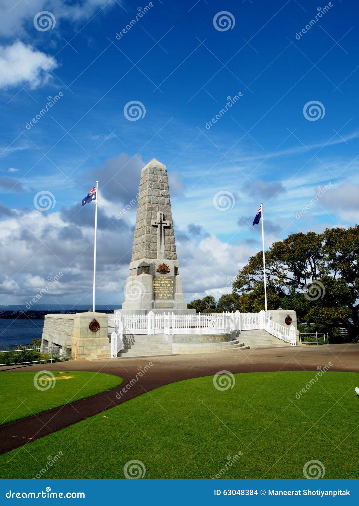 World War II Memorial. Perth Stock Photo - Image of memorial, history ...