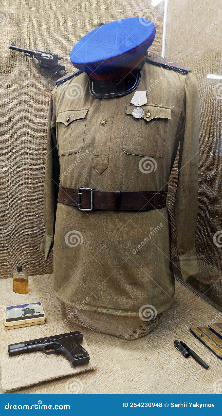 World War II uniform editorial stock photo. Image of objects - 254230948