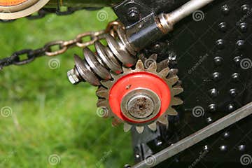 Worm Gear, Cogs and Teeth on Scale Model Steam Powered Traction Engine ...